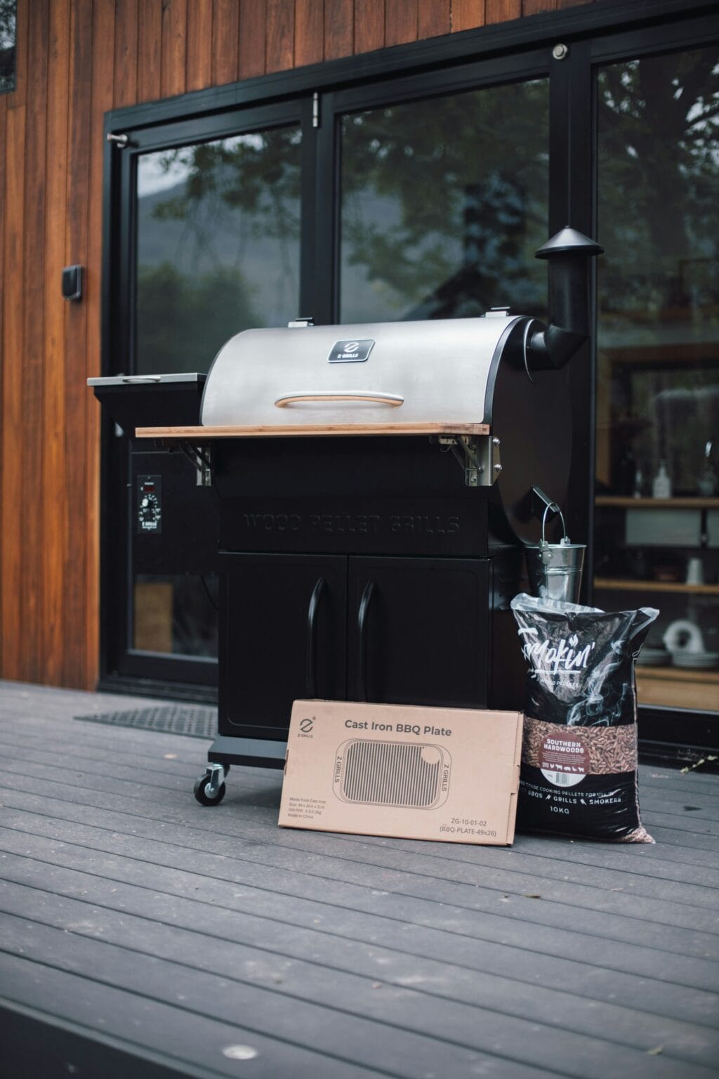 How To Use A Smoker - A Step-by-Step Beginners Guide - Spice2Vice